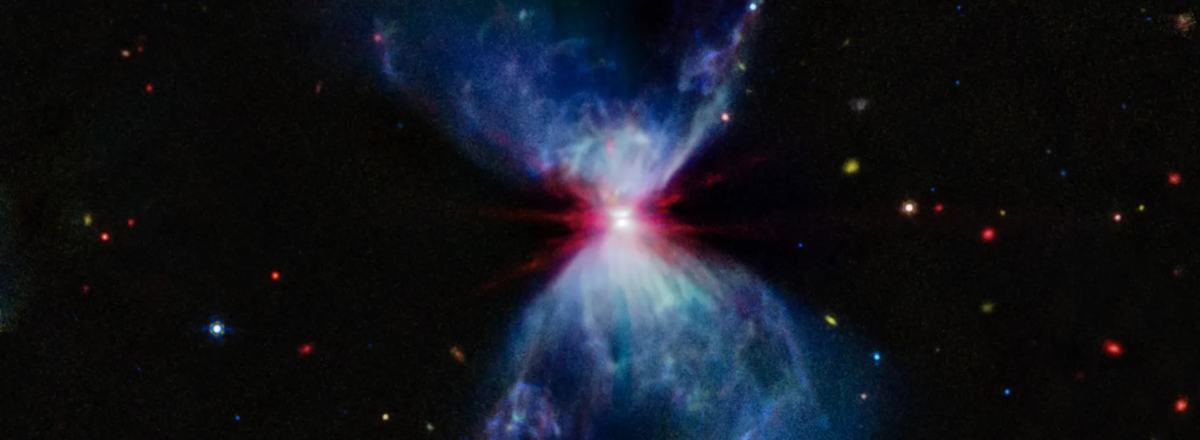 James Webb Captures Stunning 'Hourglass' Effect in Star Formation